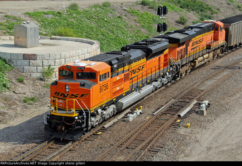 BNSF 8756 Brand new BNSF ACE!!!!!